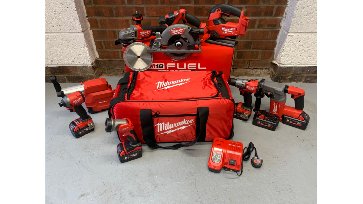 Enter Raffle to Win Milwaukee power tools set hosted by Liam Odonnell