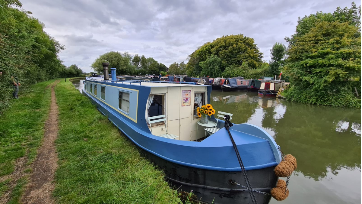 Enter Raffle to Win Win Our Narrowboat Home hosted by Stephen Brew